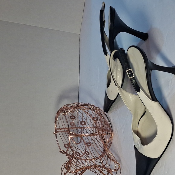 Max de Carlo | Shoes | Max De Carlo Black And White Womens Heels | Poshmark